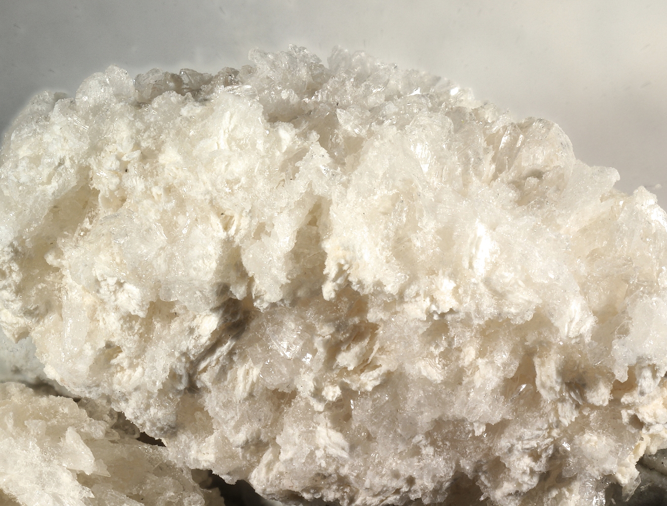 Nahcolite: Mineral information, data and localities.