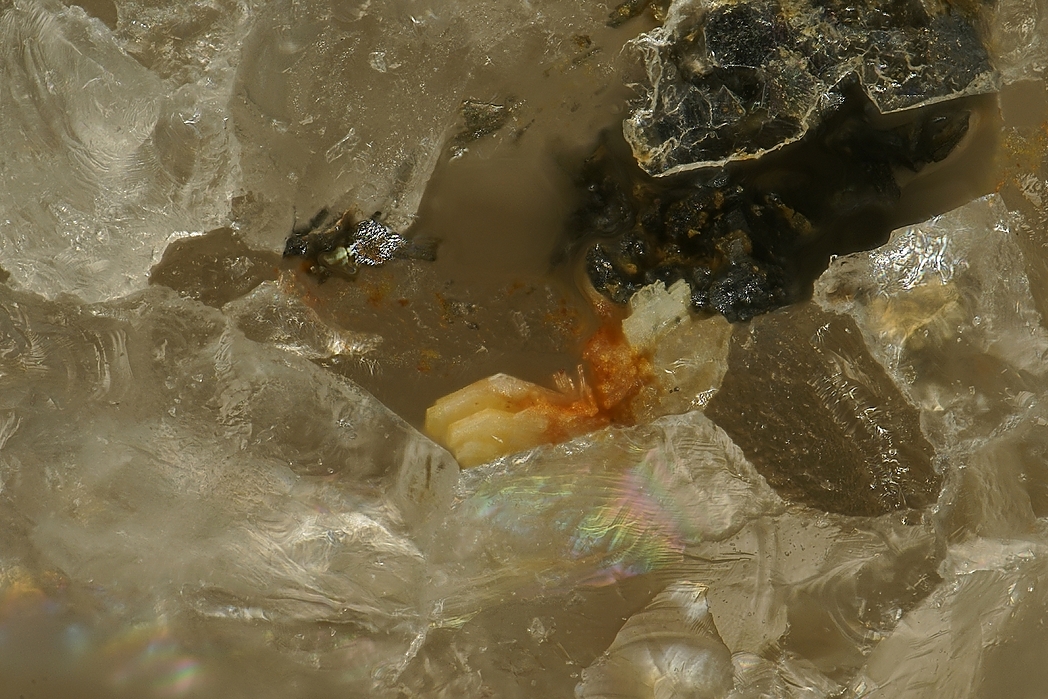 Ichnusaite: Mineral information, data and localities.