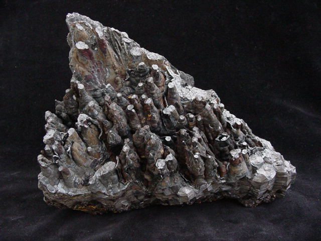 mindat.org - Goethite