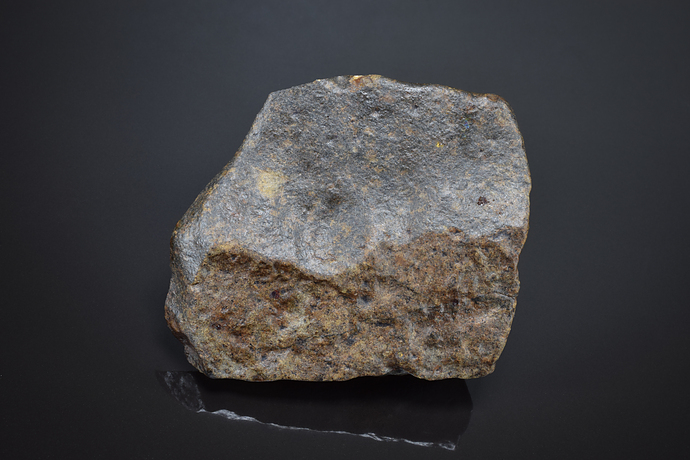 Meteorite: Mineral information, data and localities.