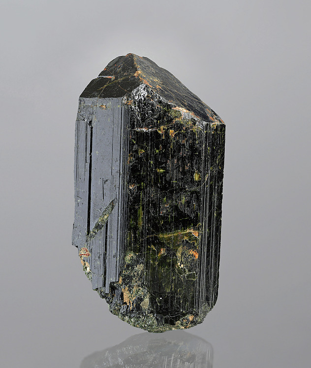 Aegirine: Mineral information, data and localities.