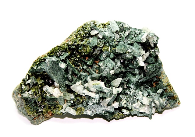 Amphibole Supergroup (Var: Uralite), Epidote, Quartz
