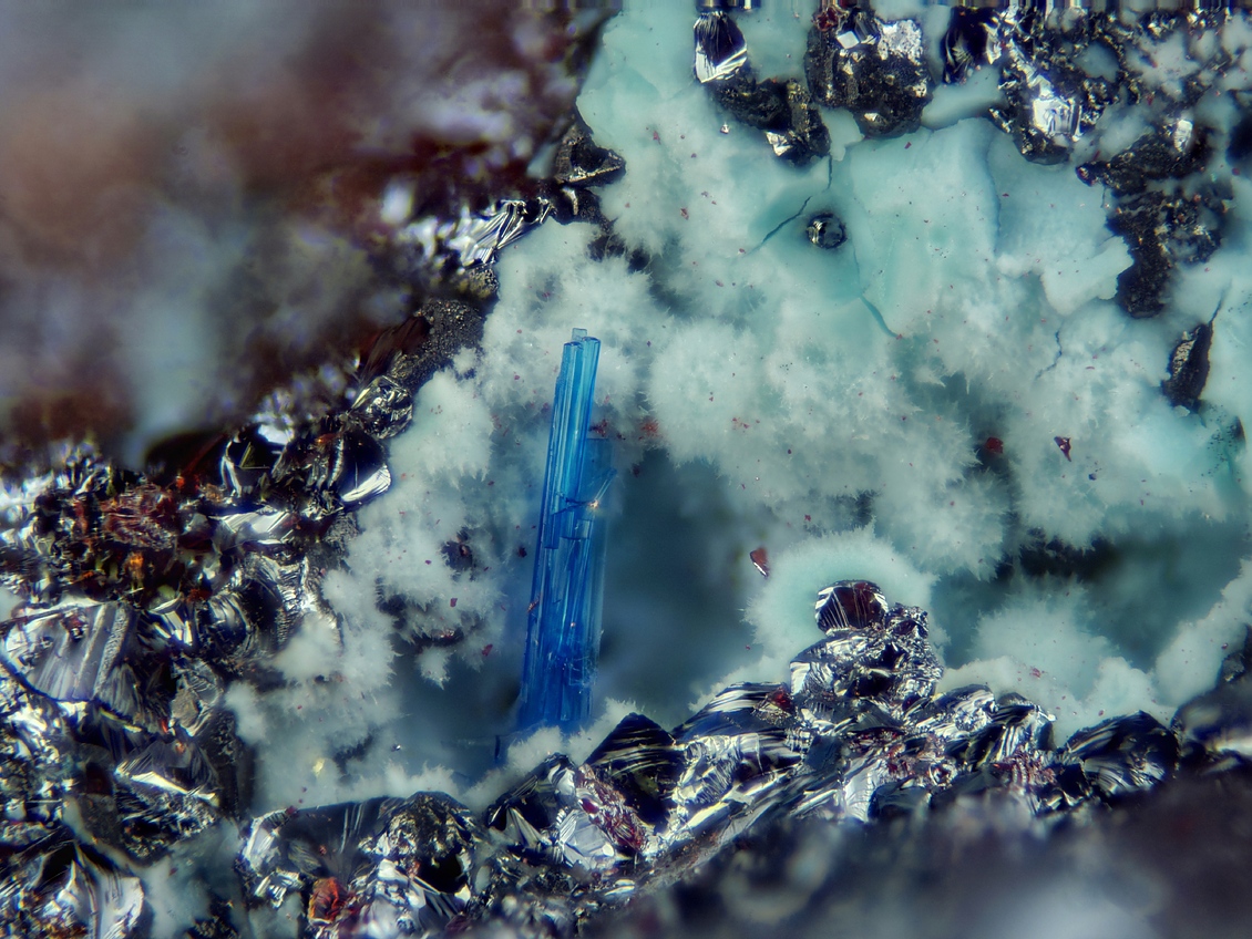 Buttgenbachite, Cuprite