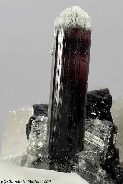 Foitite: Mineral information, data and localities.