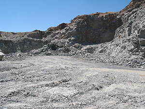 Arisite-(Ce): Mineral information, data and localities.