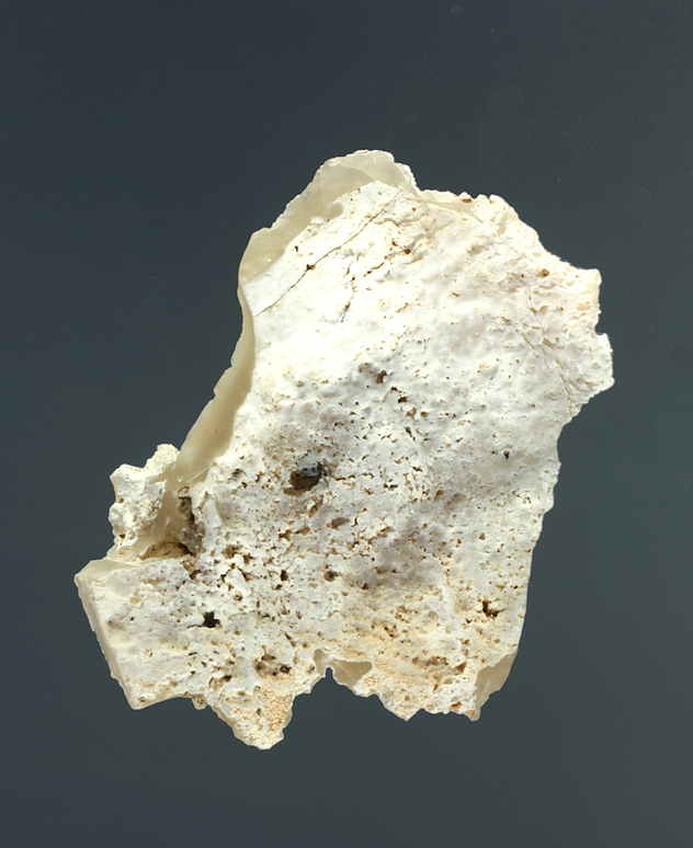 Mogánite: Mineral information, data and localities.