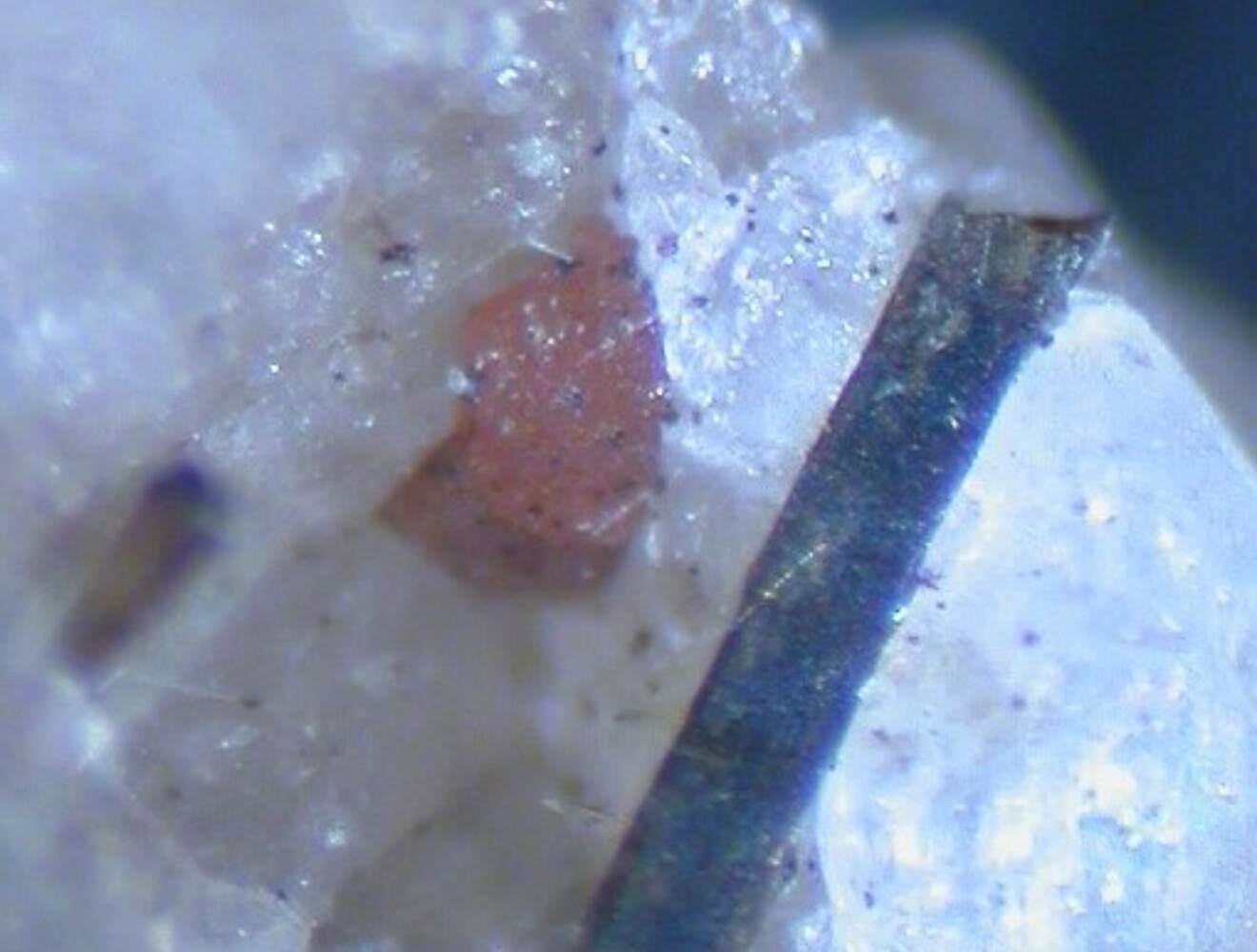 Minerals : Cappelenite-(Y)