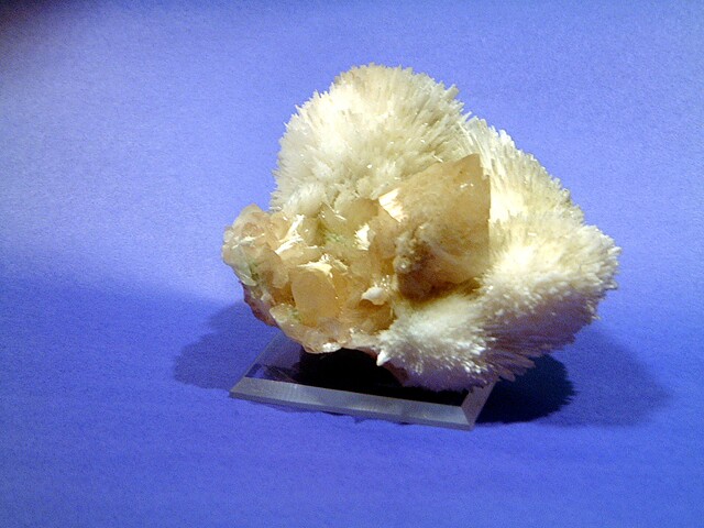 Powellite, Mordenite