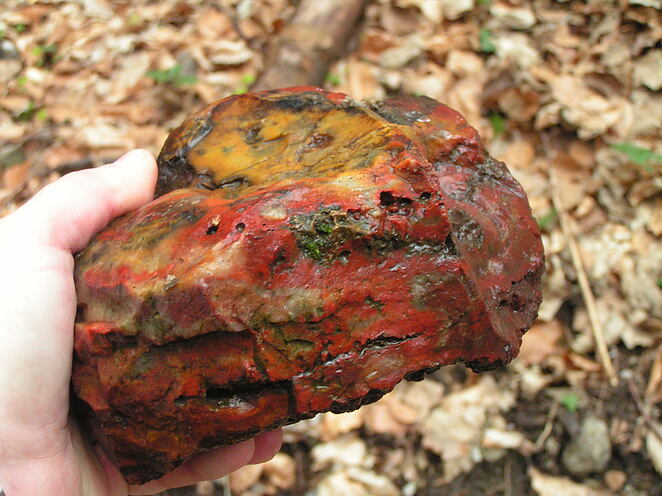 Opal-Jasper: Mineral information, data and localities.