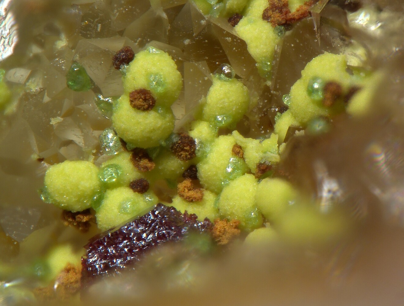 Lukrahnite: Mineral information, data and localities.