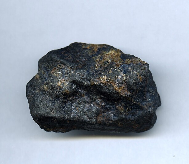 Ferriallanite-(La): Mineral information, data and localities.