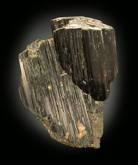Ferro-edenite: Mineral information, data and localities.