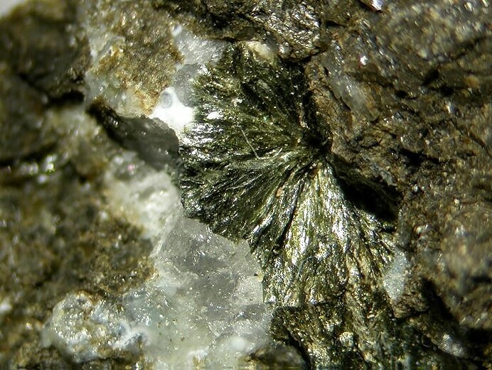 Gyrolite Group: Mineral information, data and localities.