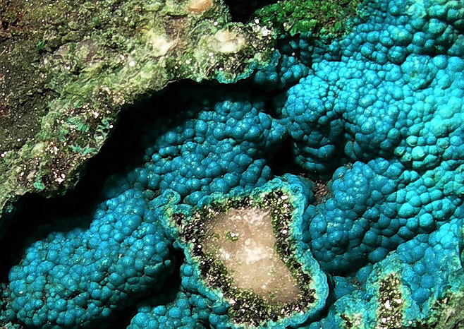 mindat.org - Turquoise