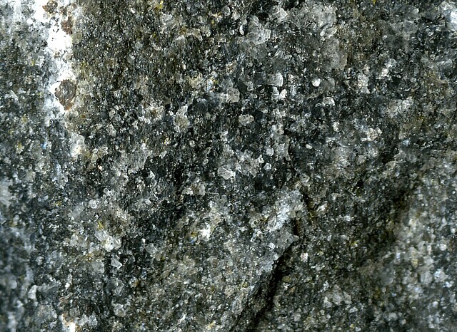 Gehlenite, Merwinite, Clinozoisite