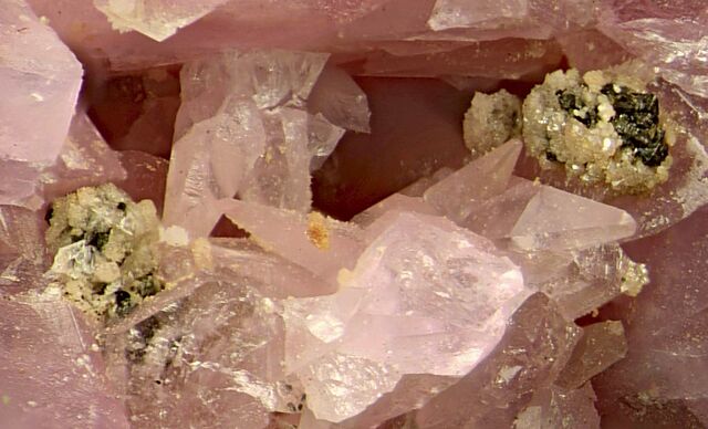 Hodgkinsonite