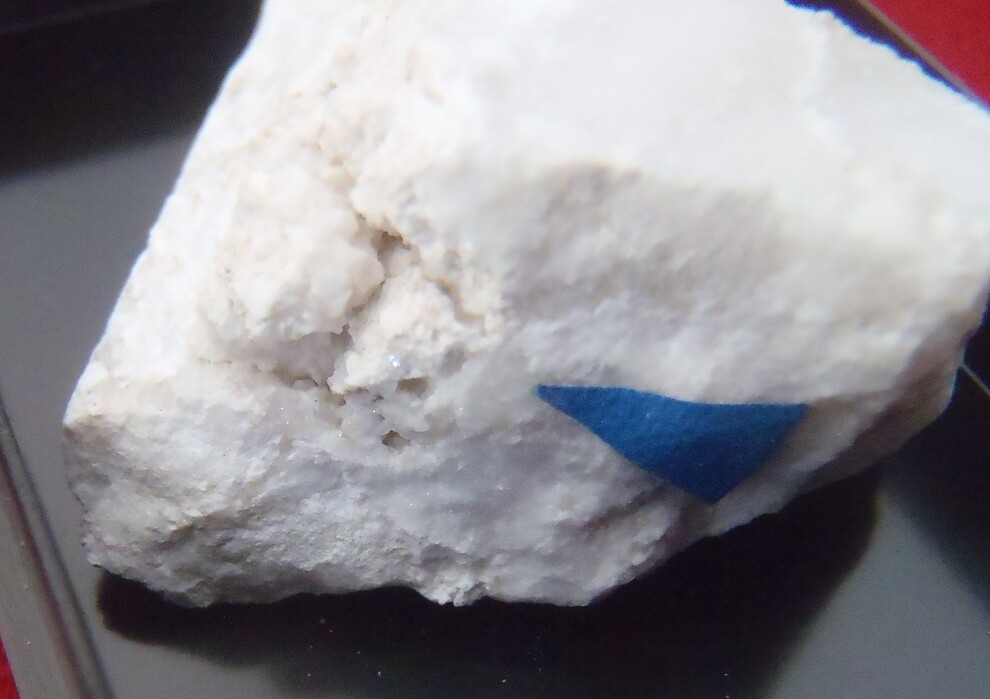 Lime: Mineral information, data and localities.