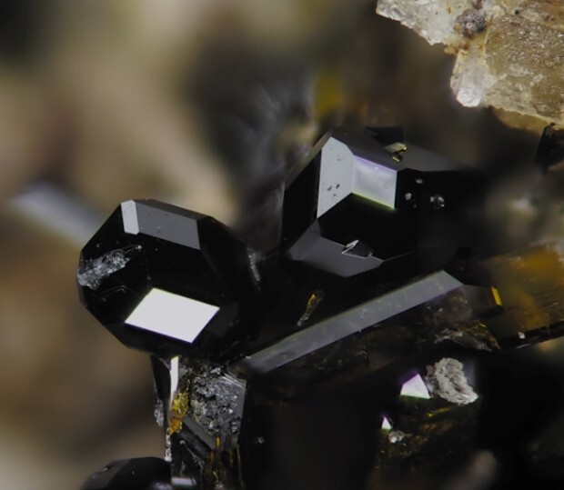 Schorlomite Group: Mineral information, data and localities.