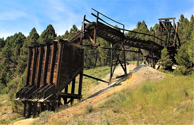 Definition of ore bin