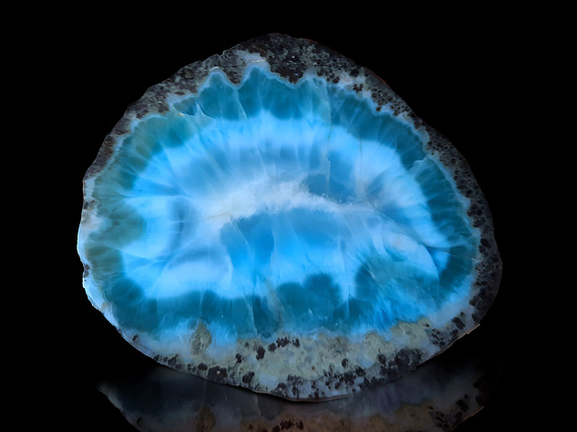 Pectolite (Var: Larimar)