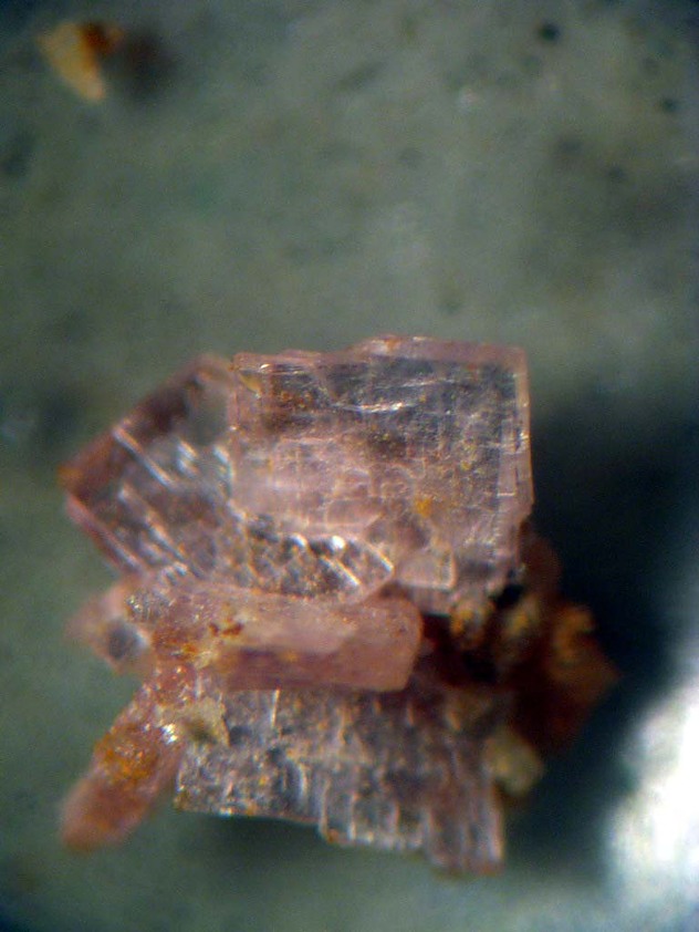 Lanthanite: Mineral information, data and localities.