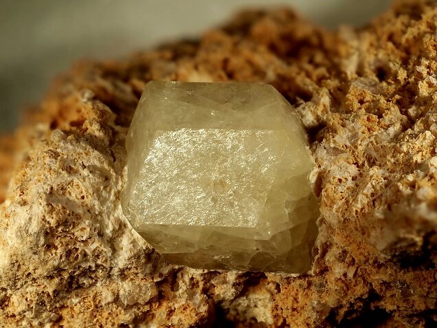 Rhodizite: Mineral information, data and localities.