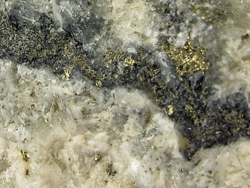 Coloradoite in grayish masses, metallic on the irregular fracture ...