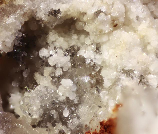 Surite: Mineral information, data and localities.