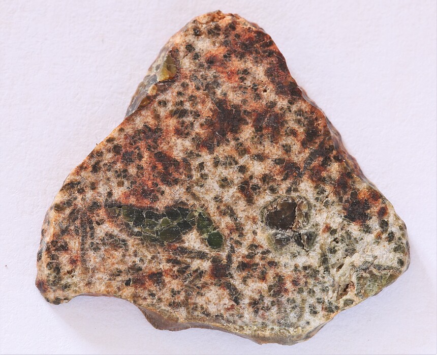 Ungrouped Achondrite meteorite: Mineral information, data and localities.