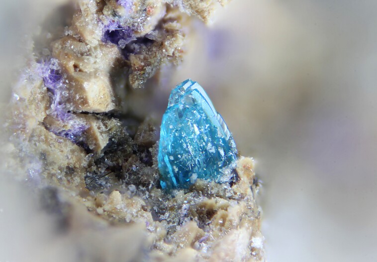 Chenite: Mineral information, data and localities.