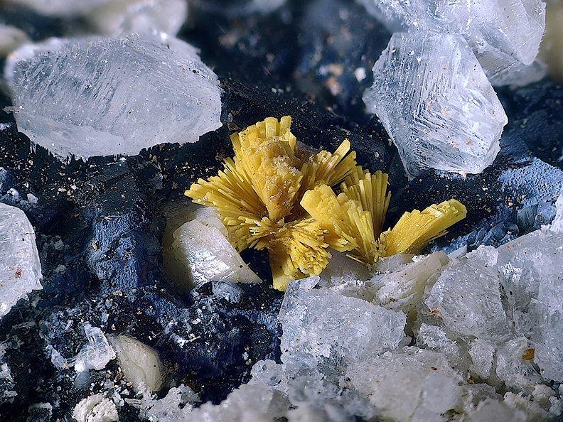 Valentinite: Mineral information, data and localities.