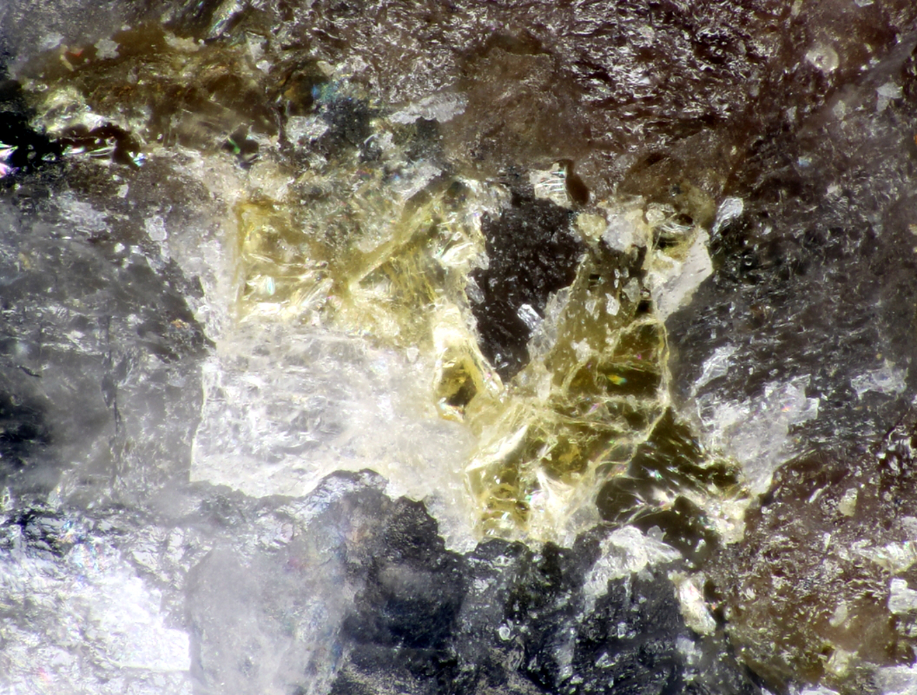 Kellyite: Mineral information, data and localities.