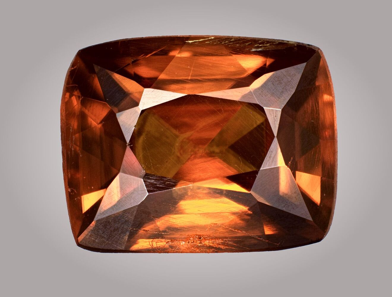 Kyawthuite: Mineral information, data and localities.