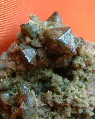 Fassaite: Mineral information, data and localities.