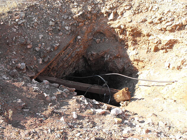 Centurion Mine, Centurion, Cochise Mining District, Cochise County ...