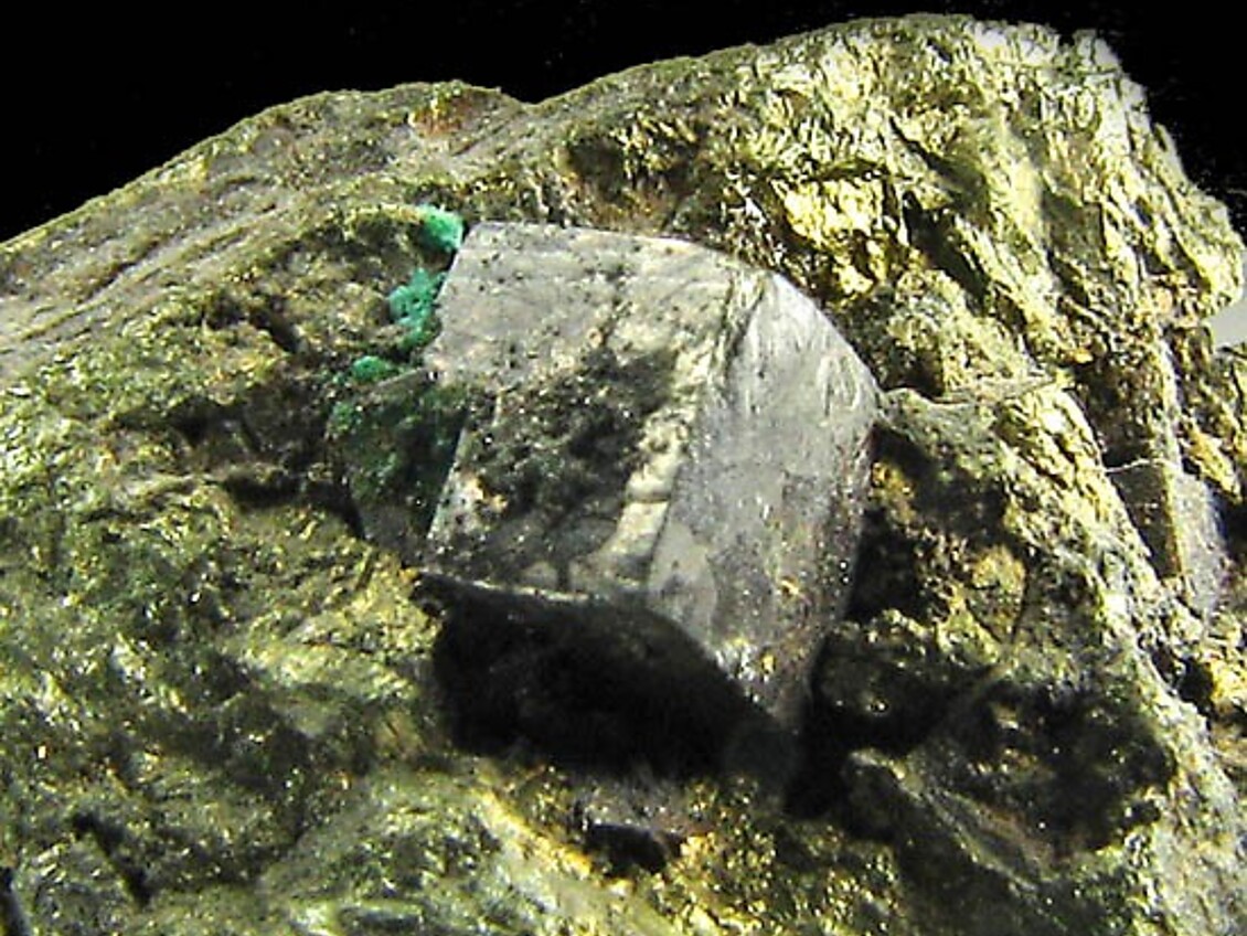 Pyrite (Var: Bravoite), Chalcopyrite
