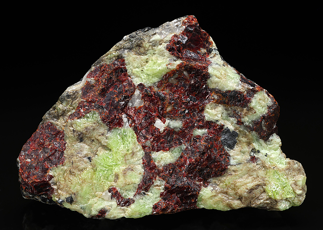 Zincite, Willemite, Franklinite, Calcite