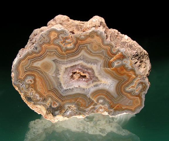 Dryhead Agate Mine, Bighorn River area, Pryor Mountains, Big Horn ...