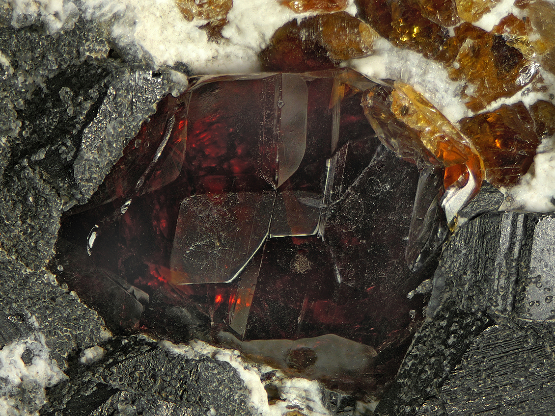 Chondrodite, Magnetite