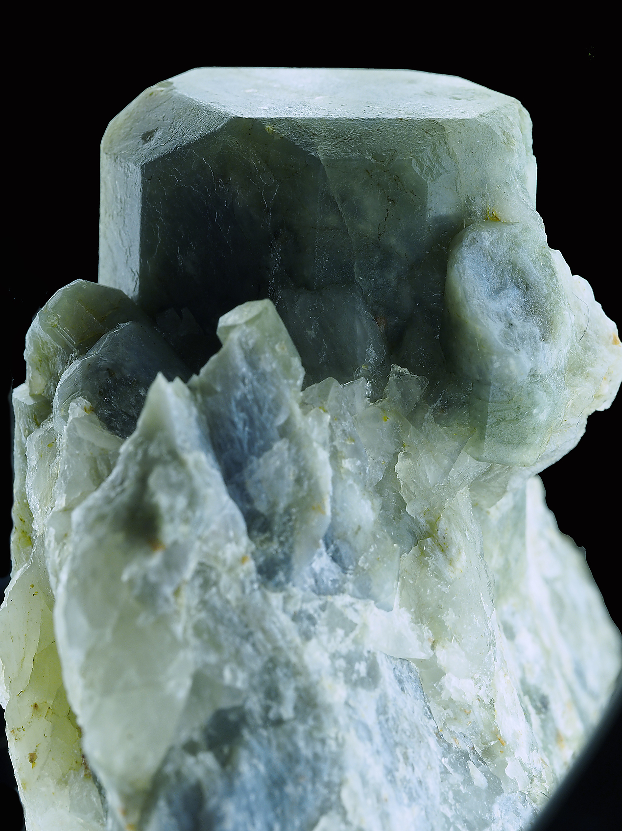 Cordierite crystal of 3.28 mm. Collection & Photo Matteo Chinellato