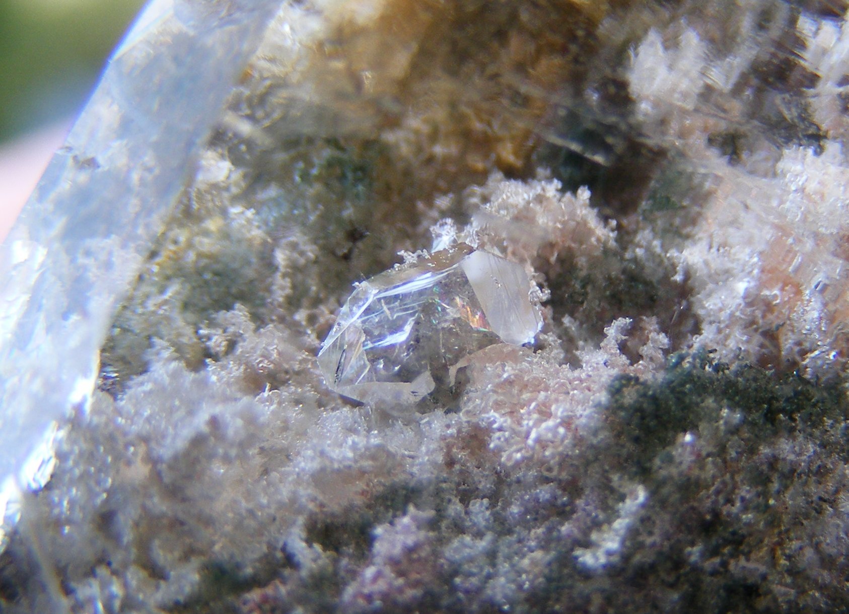 General : Inclusions in Quartz (Polished or Natural)