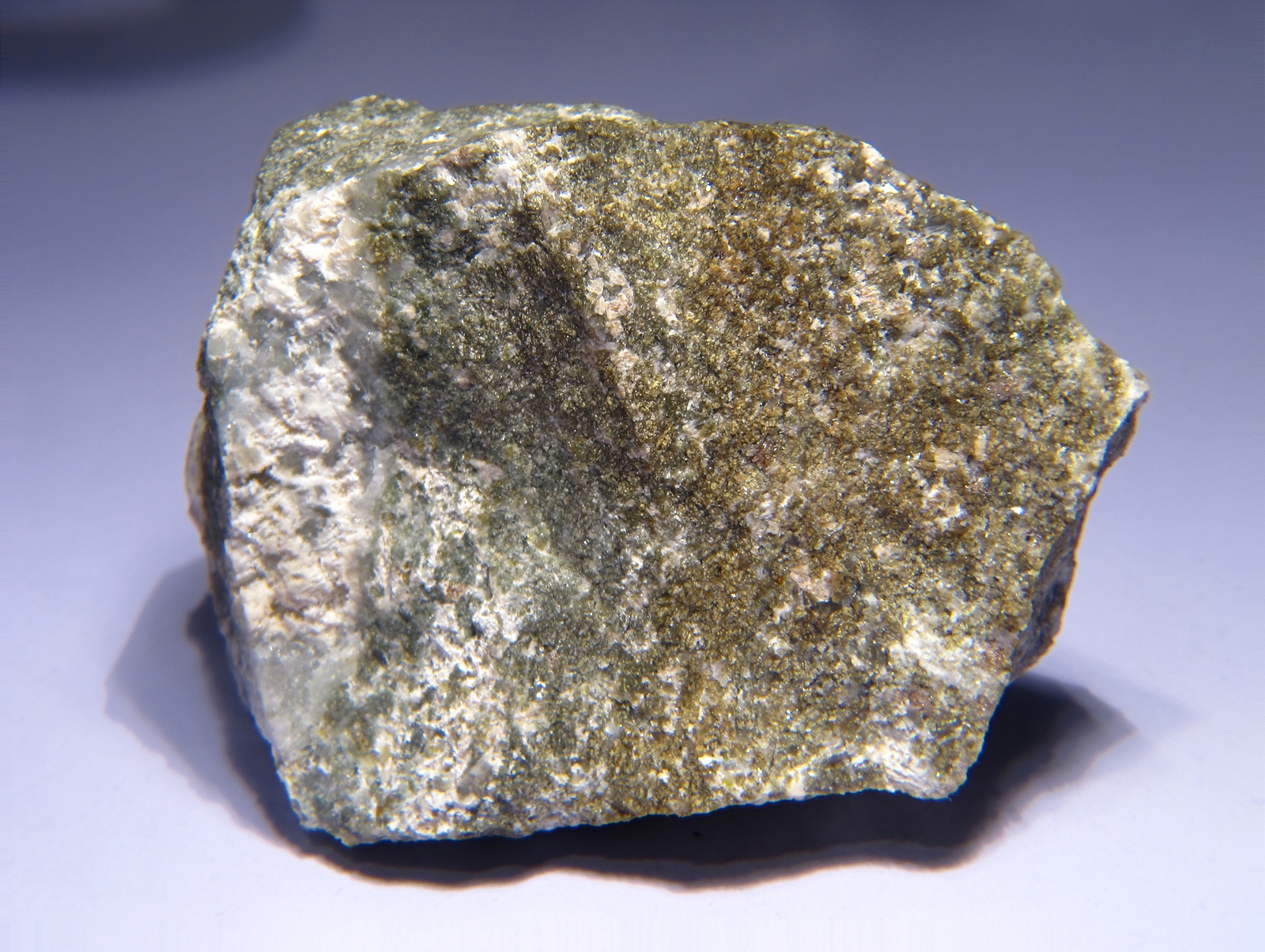 Monticellite, Calcite