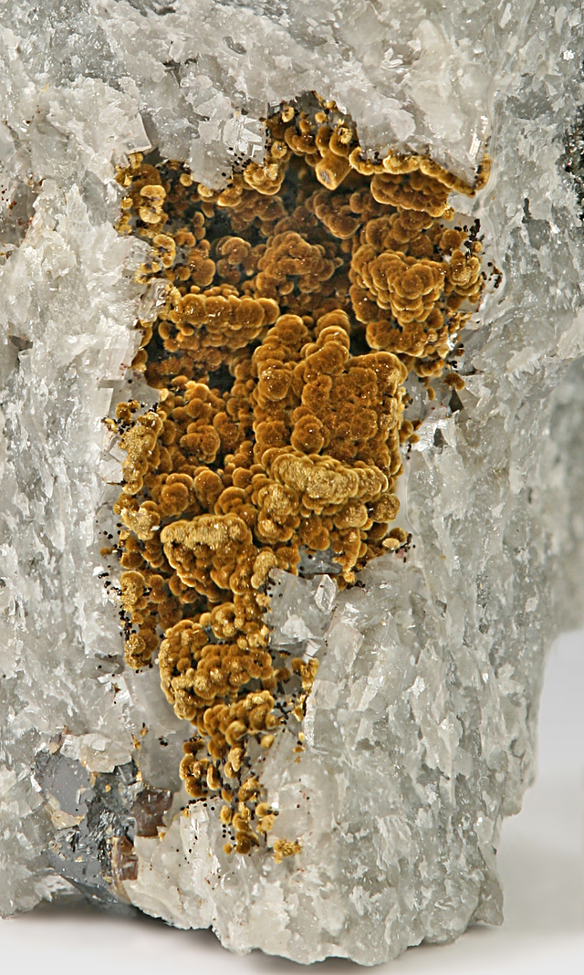 Goethite, Dolomite
