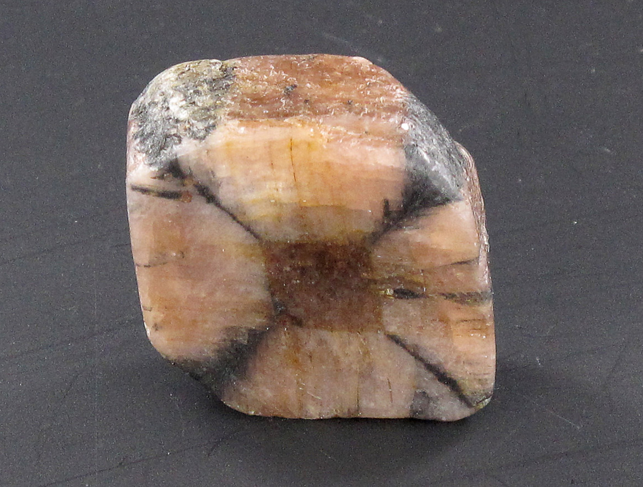 Chiastolite: Mineral information, data and localities.