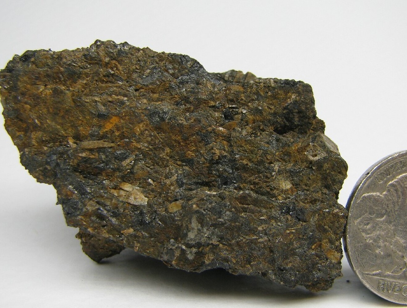 Tritomite-(Y): Mineral information, data and localities.