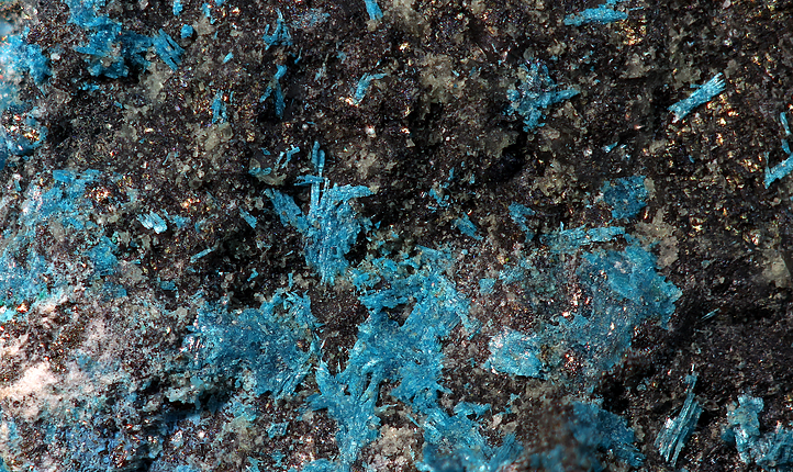 WLW-6V6 - Langite, Chalcocite