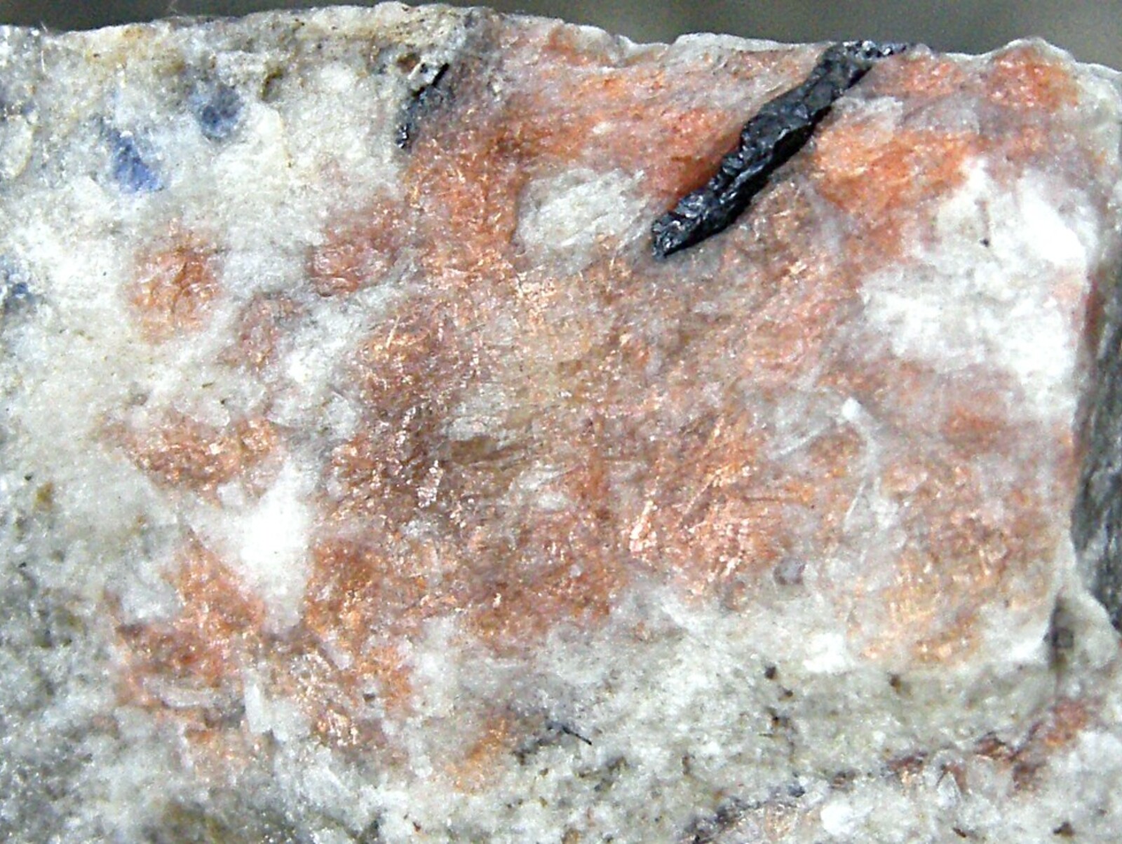 Feldspar Group (Var: Sunstone), Sodalite, Pyrophanite