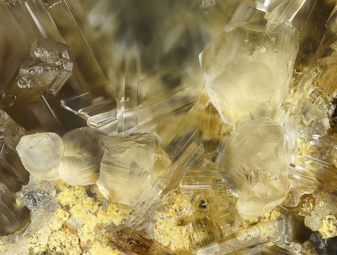 Elpasolite: Mineral information, data and localities.