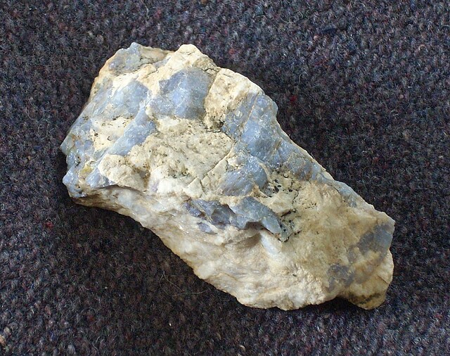 Quartz (Var: Blue Quartz), Microcline
