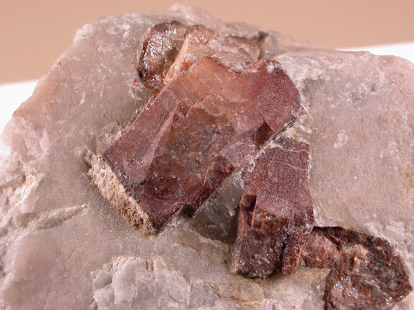 Simpsonite: Mineral information, data and localities.